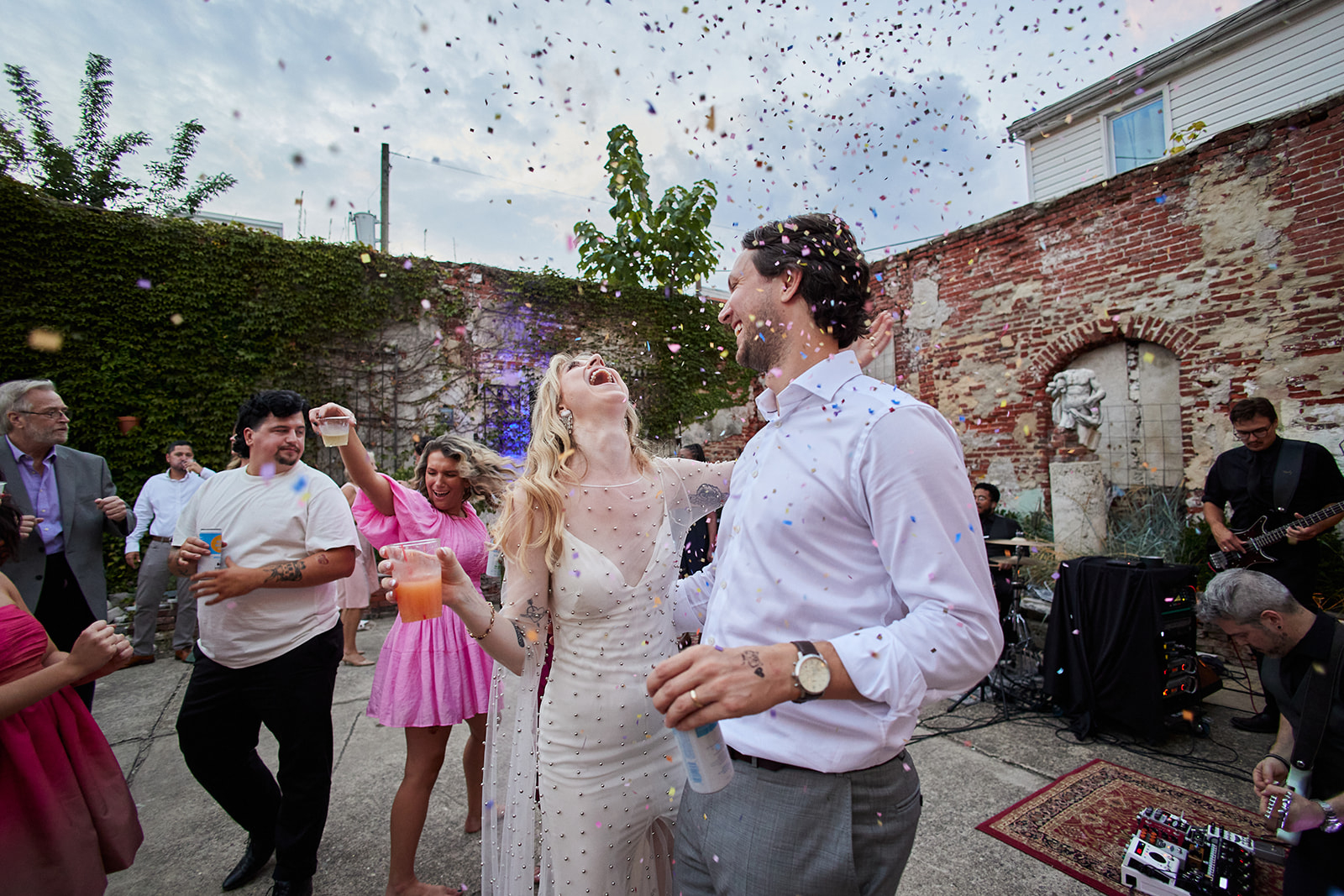 A Sculpture Courtyard Wedding in Philly PA | Gianna Leo Falcon